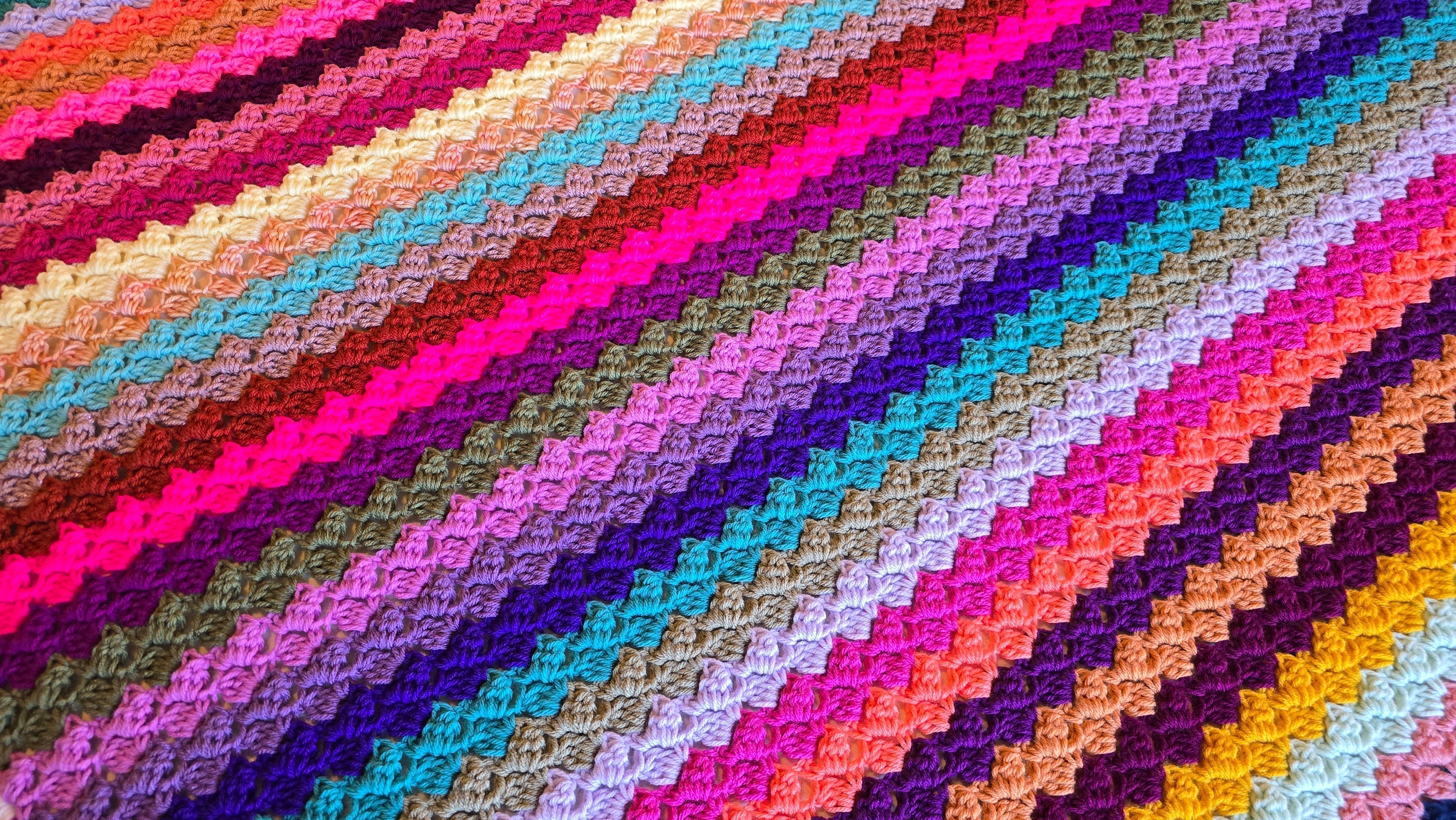 Free Crochet Pattern: Velvet Haze Afghan! – crochetmelovely